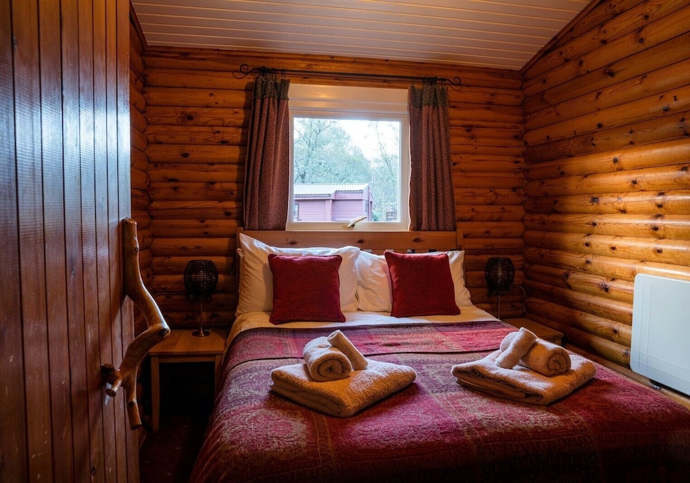 Self-catering Log Cabin Near Plockton And The Isle Of Skye Secluded, Well Equipped And Dog Friendly. - Skye