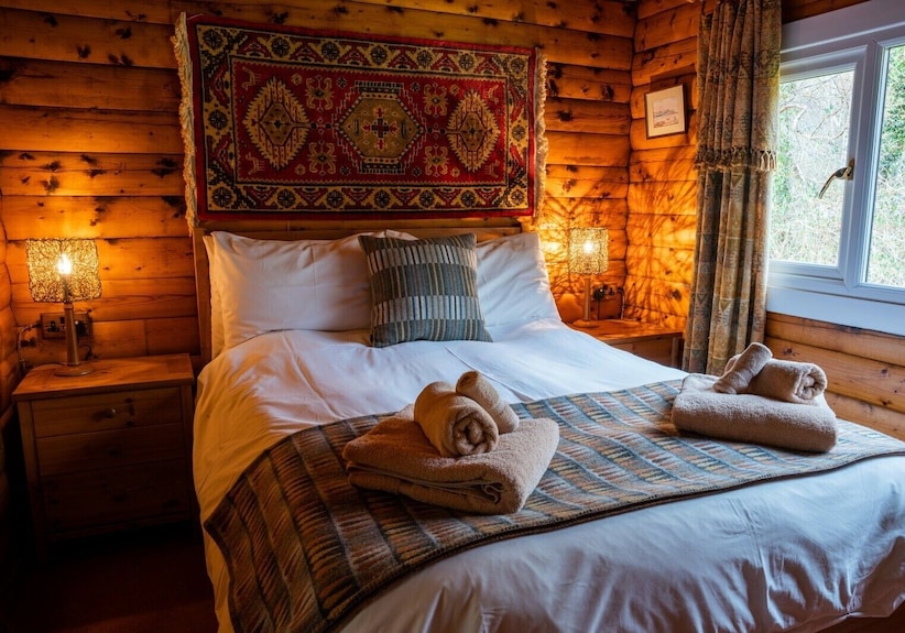 Self-catering Log Cabin Near Plockton And The Isle Of Skye Secluded, Well Equipped And Dog Friendly. - Skye