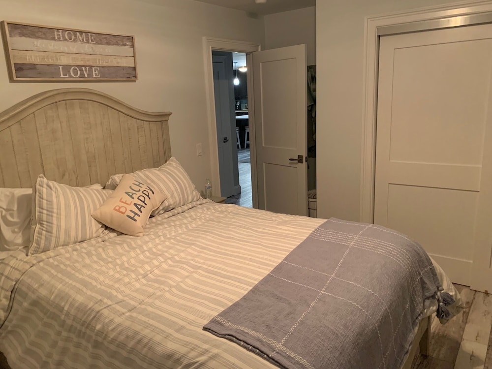 Water View Beach House Just Steps To Private Sandy Beach! - Southold, NY