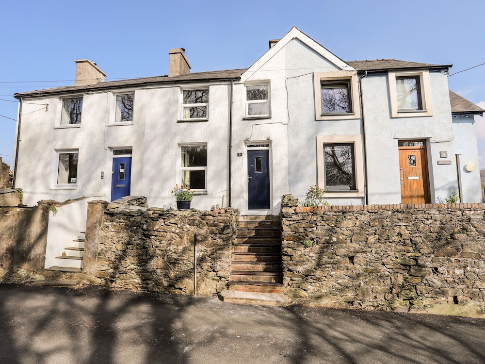 9 Ty Du Road - Llanberis
