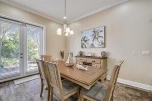 Casa, 3 quartos | Restaurantes