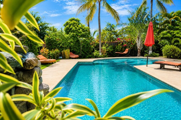 Suite-Estúdio Comfort, vista para a piscina | Vista do quarto