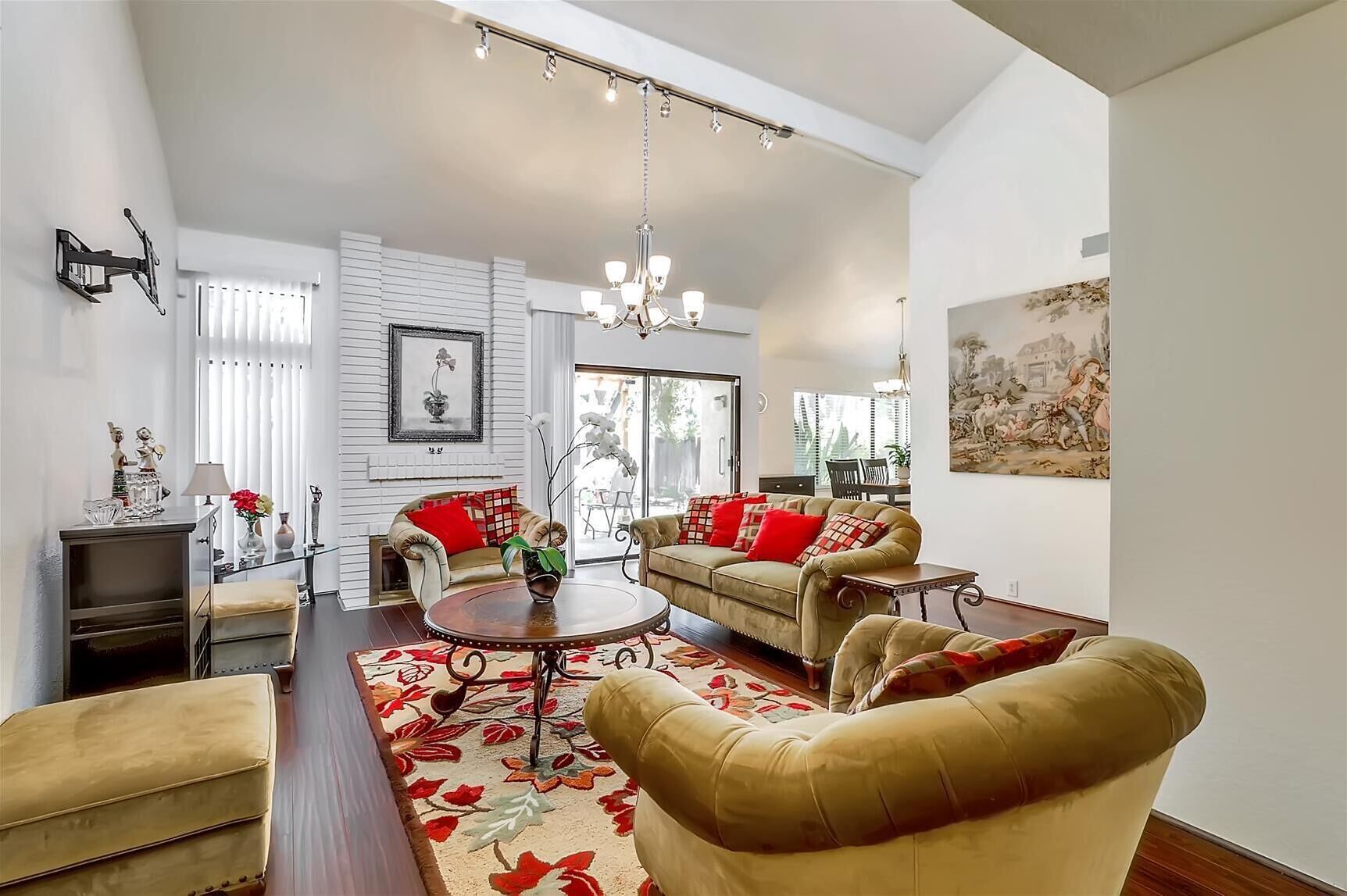 Ideal Location Close To Shopping , Parks, Lake. - San José, CA