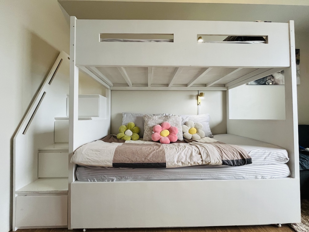 The Elevated Abode - Comfycosy Studio At The Loop - Cagayan de Oro