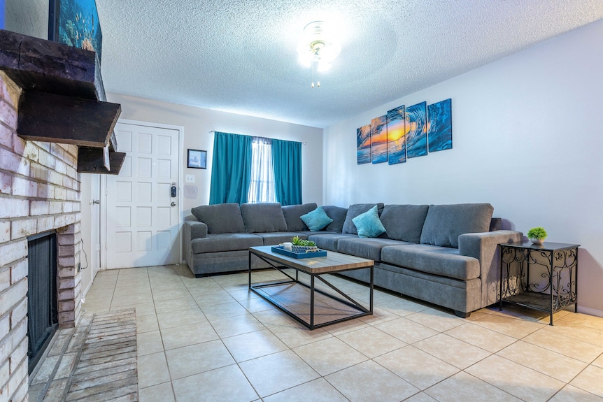 Seaworld/sixflag Family Relaxation Hqs - Texas