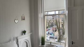 Apartamento | Cozinha privada | Um frigorífico, um micro-ondas, um forno, uma placa de cozinha