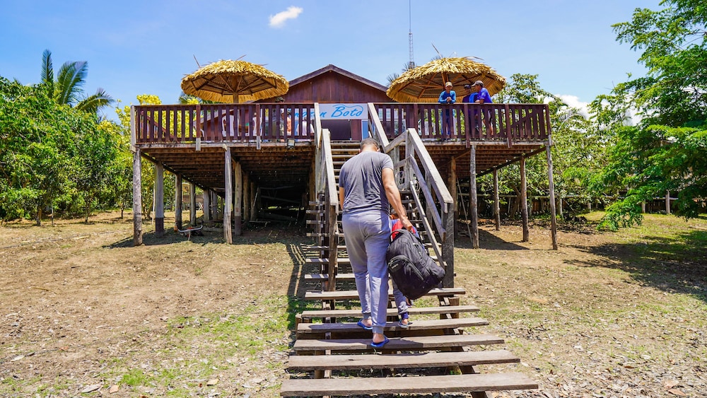Amazon Boto Lodge - Amazonas