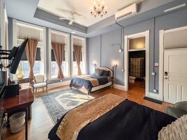 Chester & Clara Congdon - Room 11 | Roupas de cama premium, individualmente decorados