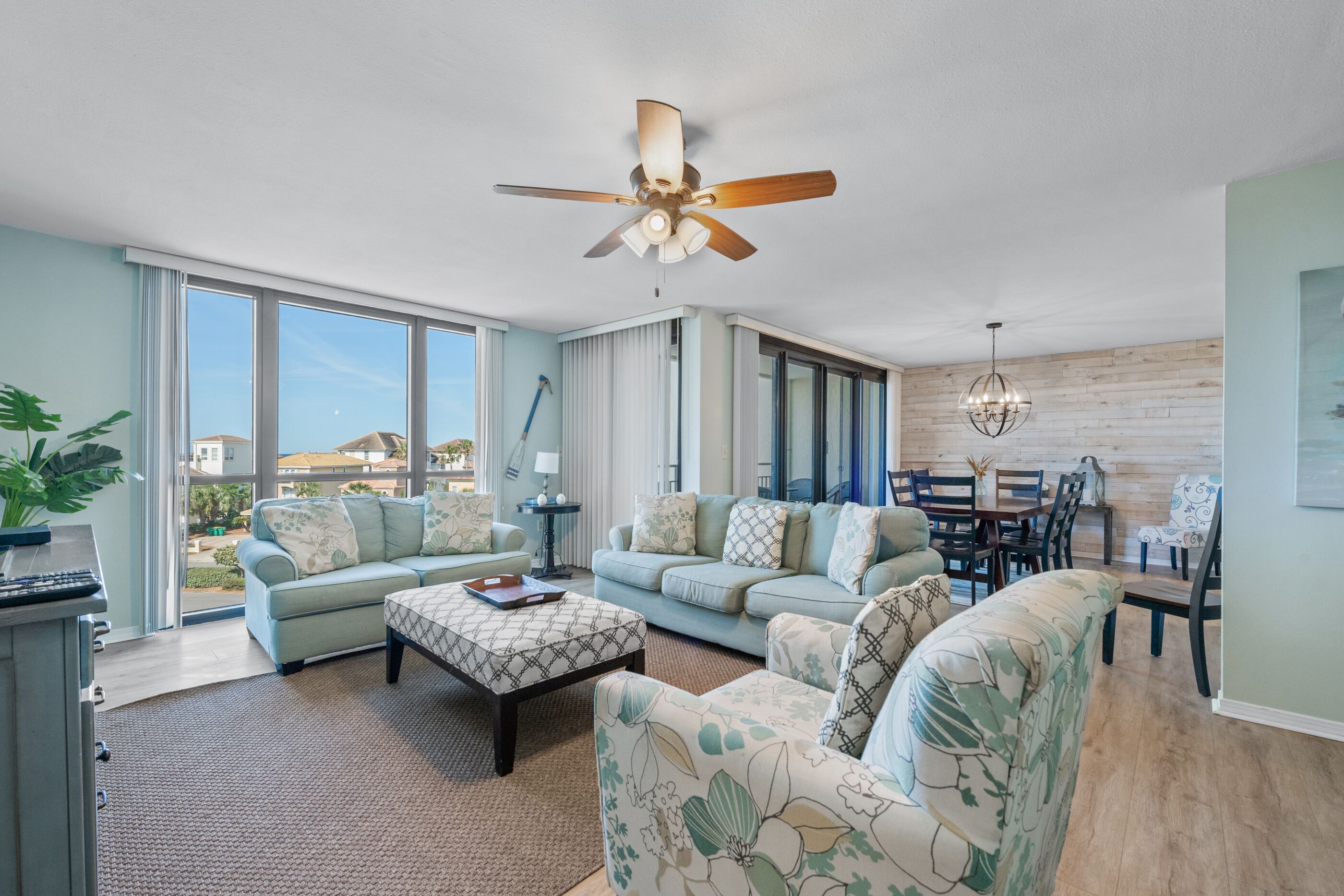 Steps To The Beach, Pool, Location, Location! Great For Families And Groups - Destin, FL