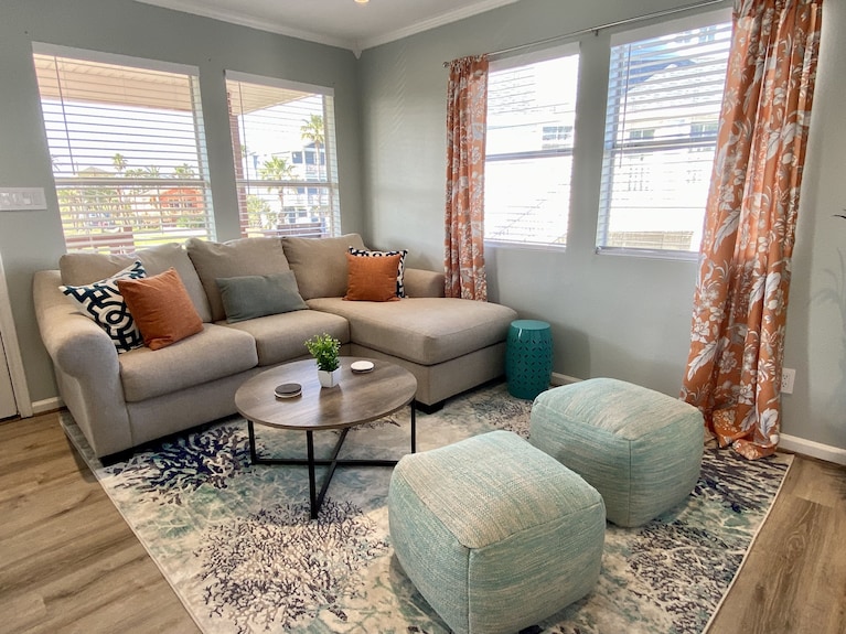 Perfect Friend And Family Beach House With Oceanview - 1 Min Walk To The Beach! - Galveston, TX