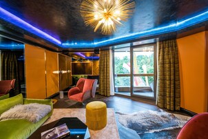 1 BED | Come Play Suite w\Balcony | Vista do quarto