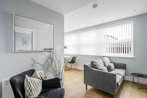 Apartamento, casa de banho privativa, Vista para a cidade | Lounge