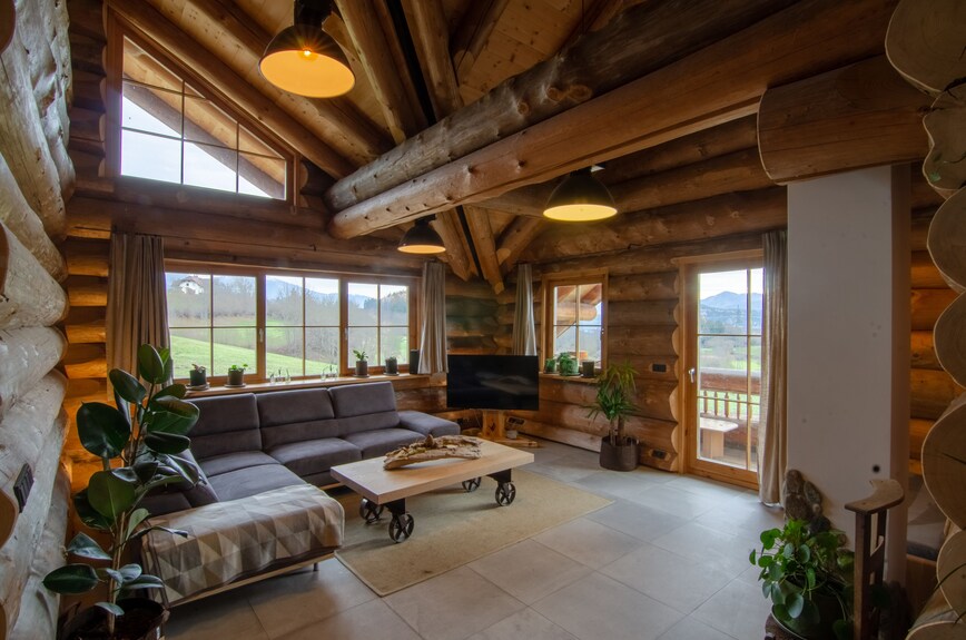 Traumhafter Holzstämmen Wohnung In Einer Idyllischer Dorf - Millstatt