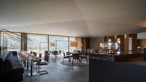 Snack-bar