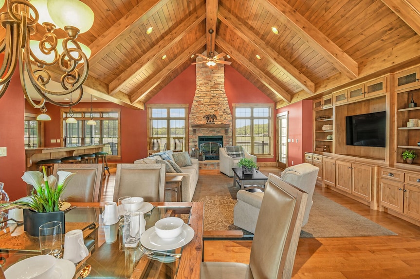 Kountry Lane Stables | Horse Farm W/ Hot Tub + Fire Pit! - Bremen, IN