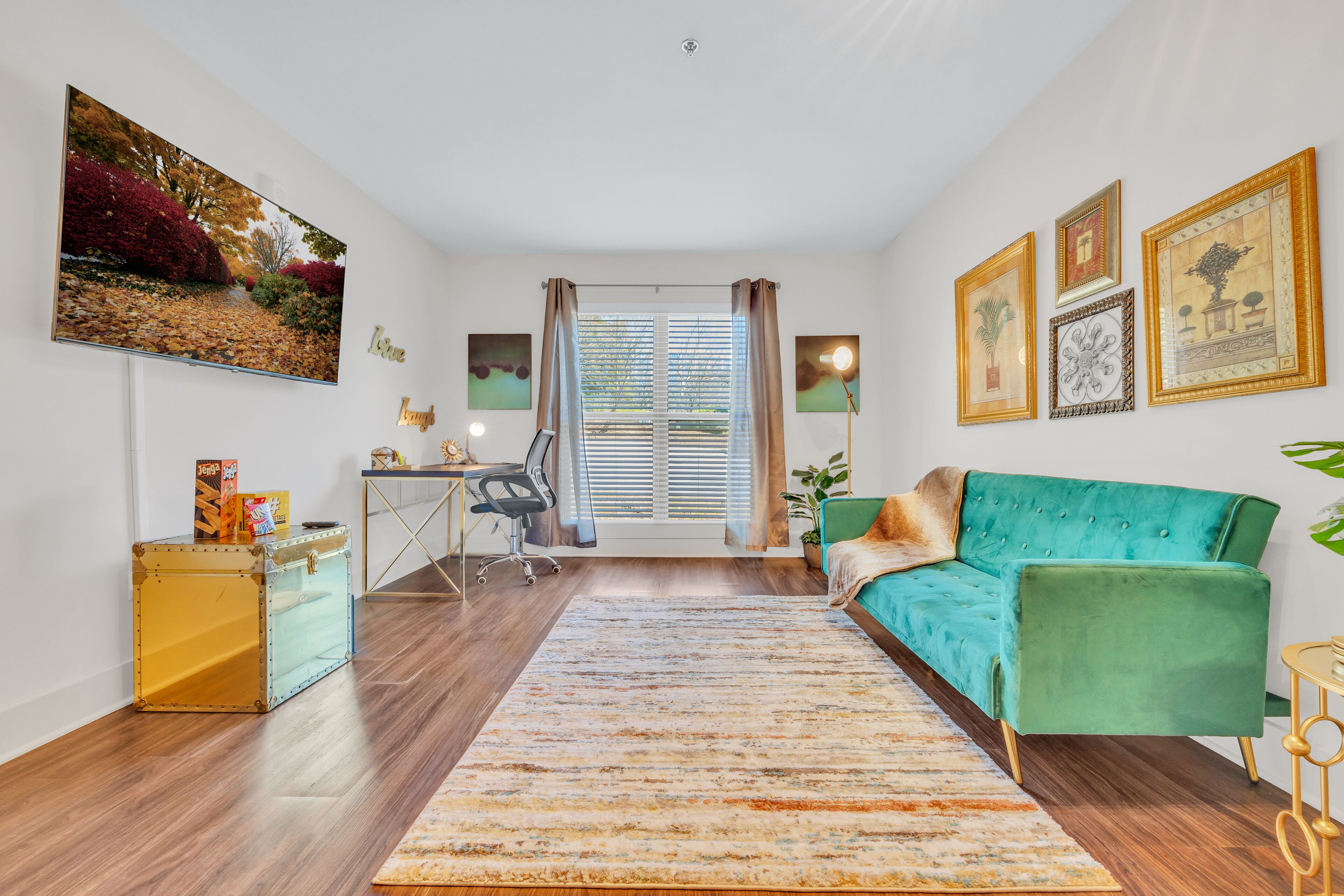 Emerald Suite Near Truist Park / Free Parking - Marietta, GA