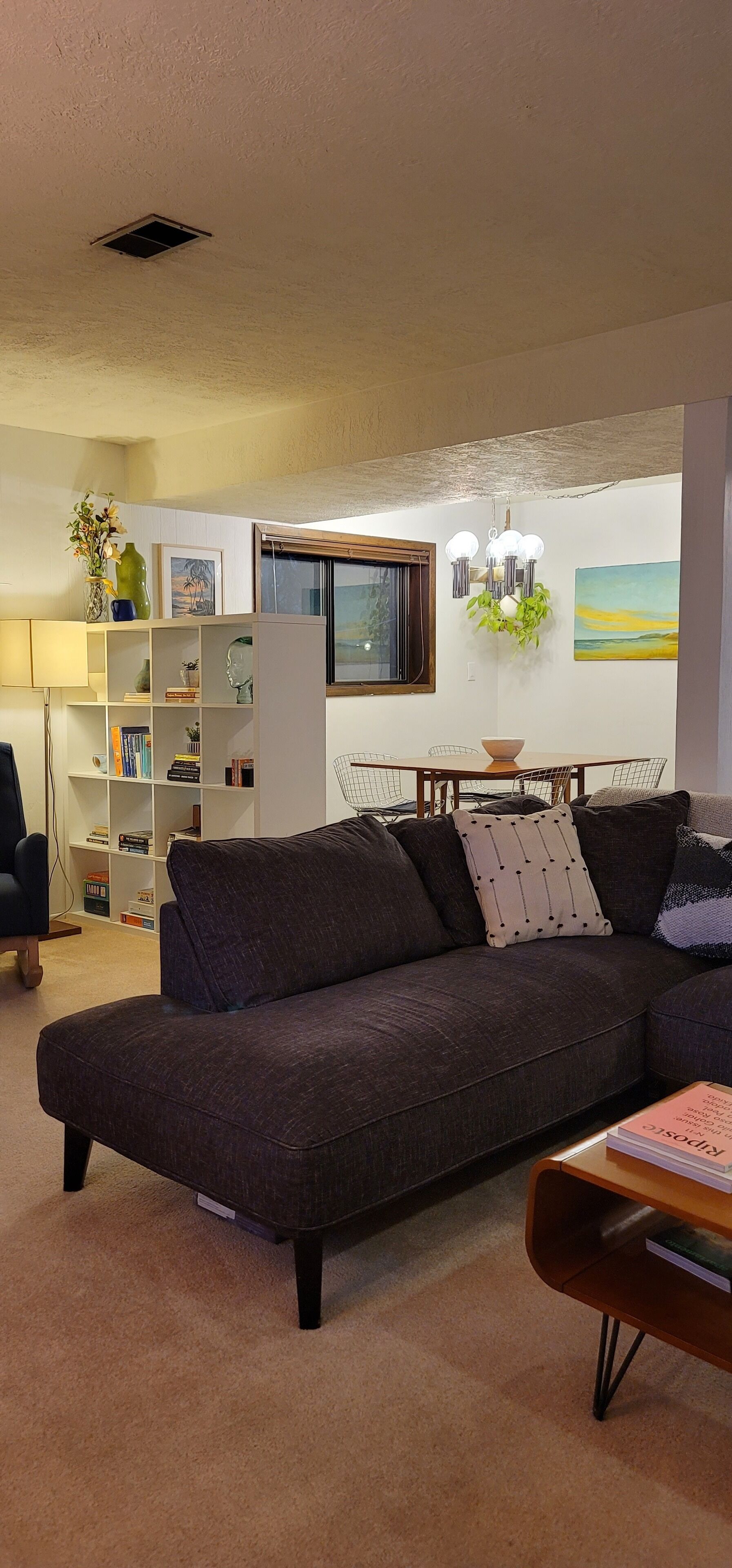 Spacious Mid Century Apartment - 5 Min Walk To Reed College - West Linn, OR