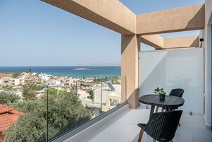 Suite-Estúdio de Luxo, vista para o mar | Terraço/pátio interior