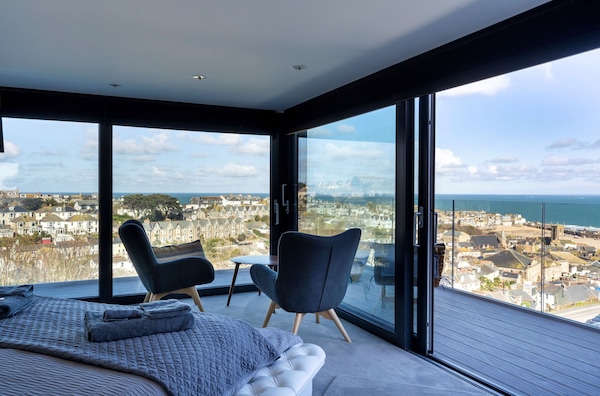 Uno - St Ives - St Ives