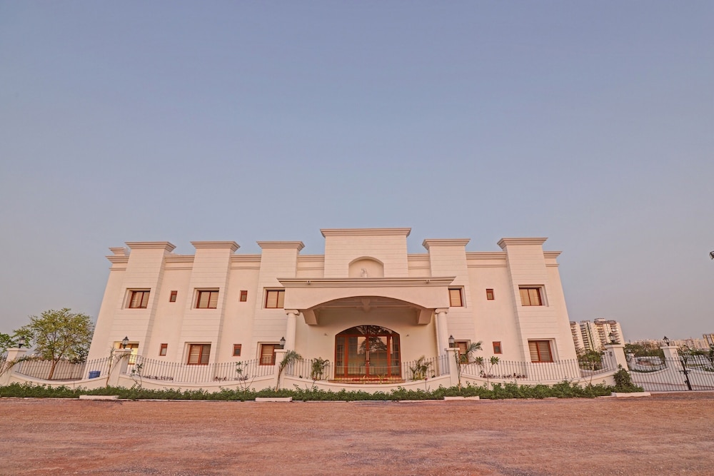 Ratna Vilas Palace - Rajkot