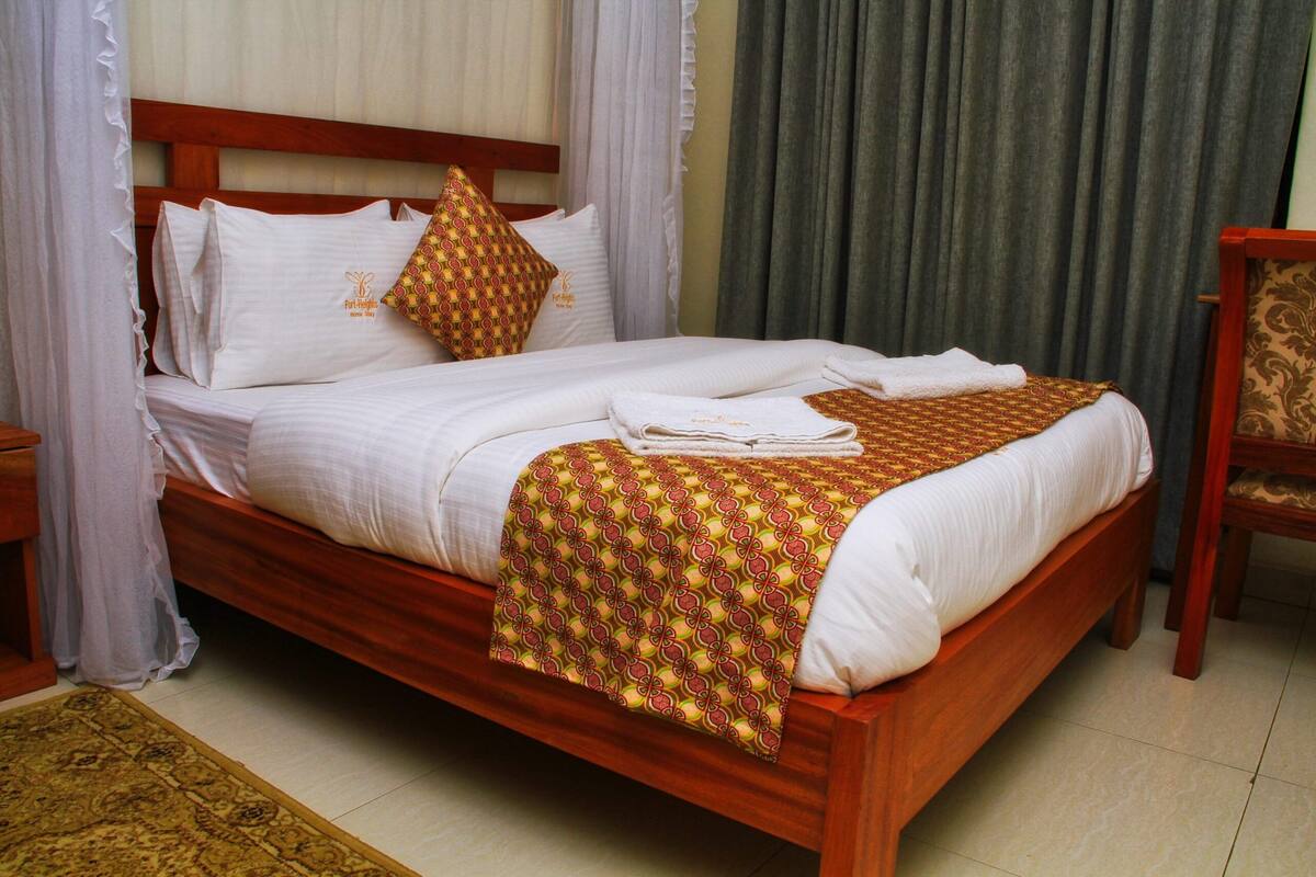 Quarto Duplo Deluxe | Lençóis de algodão egípcio, roupa de alta qualidade 