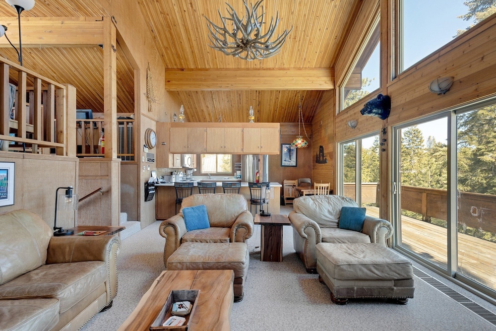 Centrally Located And Dog Friendly! - Home #36 By Bear Valley Vacation Rentals - Bear Valley, CA