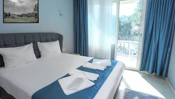 Minibar, cofre no quarto, quartos insonorizados, berço de viagem