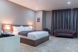 Quarto casal | Frigobar, cofres nos quartos, escrivaninha, Wi-Fi de cortesia