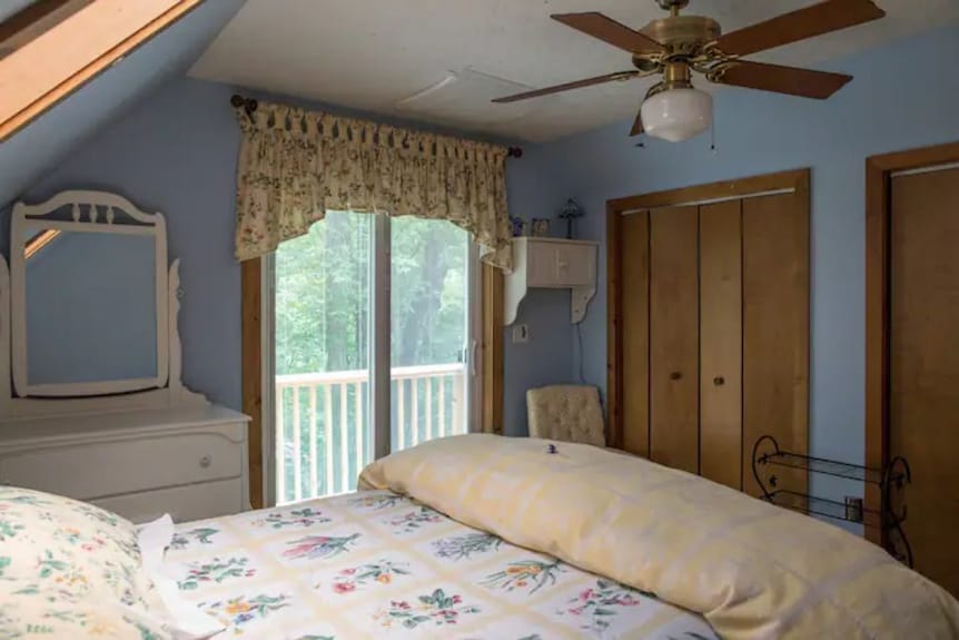 Two Bedroom Upstairs Unit. "Timberlane Mountain Retreat" With Mini Kitchen - Boone, NC