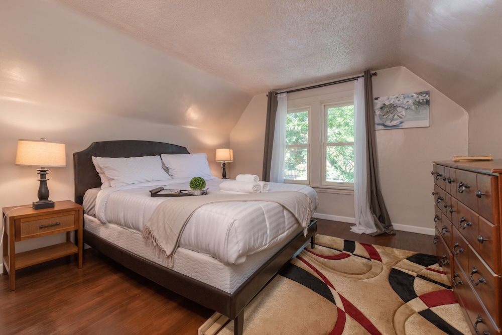 Experience Twin Cites, Spacious, Entire House - White Bear Lake, MN