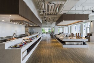 Café da manhã, almoço e jantar