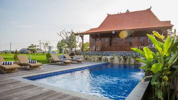 Piscina exterior