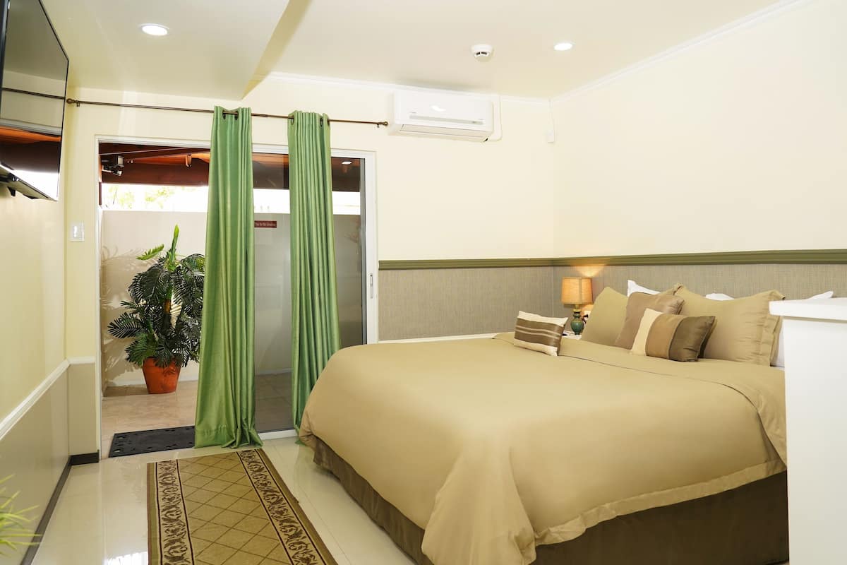 Ferro/tábua de engomar, Wi-fi grátis, roupa de cama fornecida