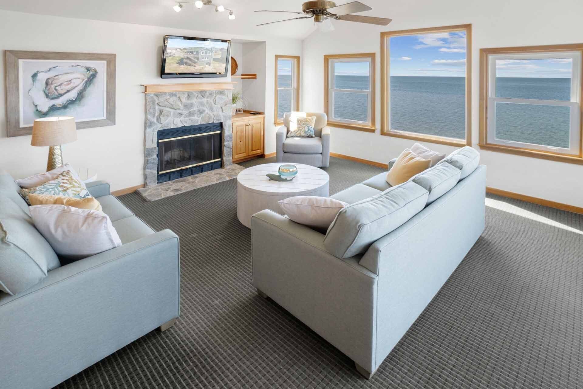 Soundfront Dog Friendly W/ Hot Tub, Private Windsurfing Access, Cmty Boat Dock - Avon, NC