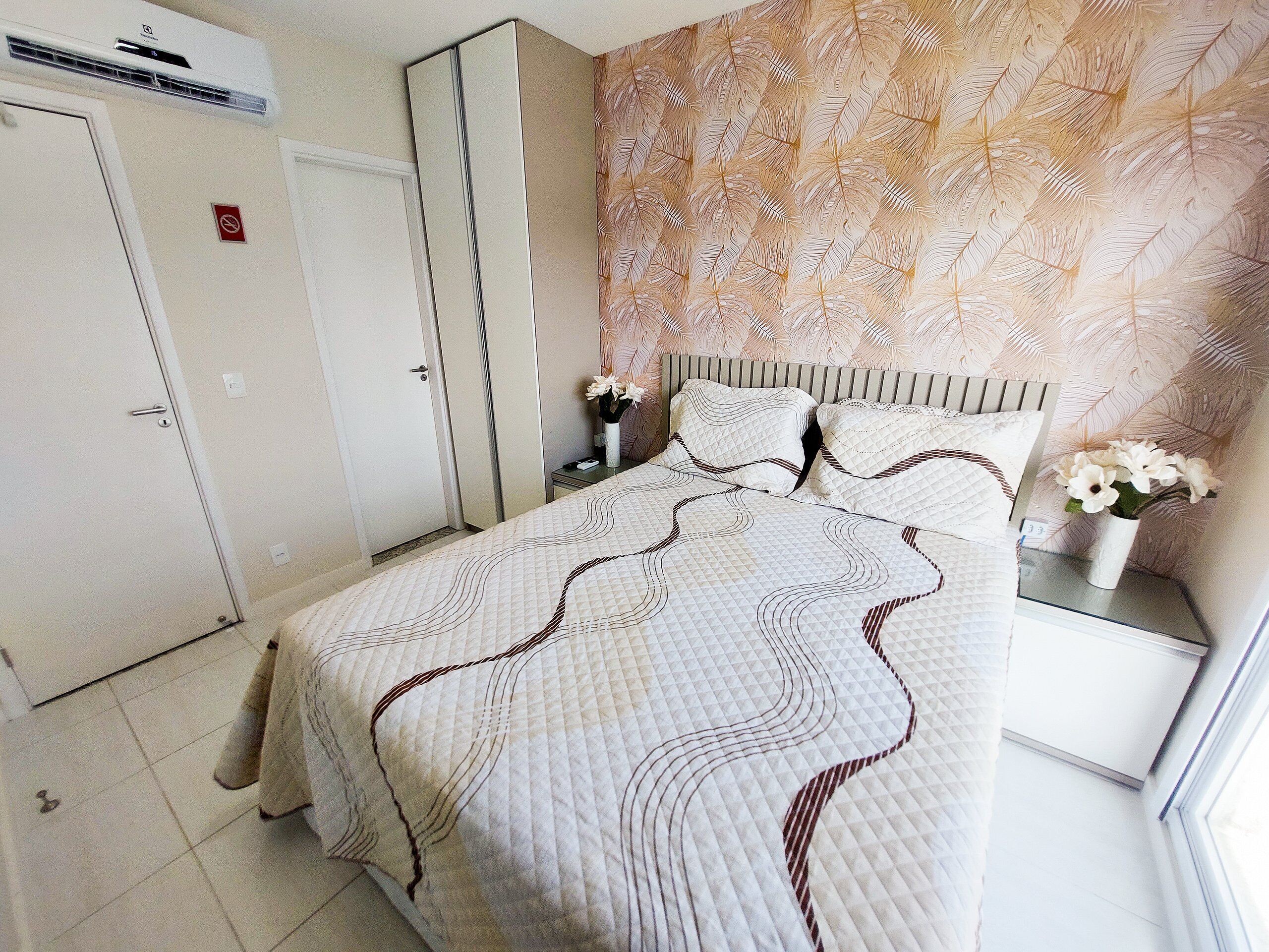 Apartamento Familiar, vista para o jardim | Com decoração personalizada, com mobília individualizada, Wi-fi grátis 