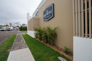 Fachada da propriedade