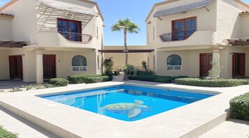 Piscina externa