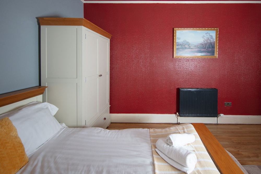 Warm, Cozy & Relaxed Apartment By Holyrood Palace - Leith