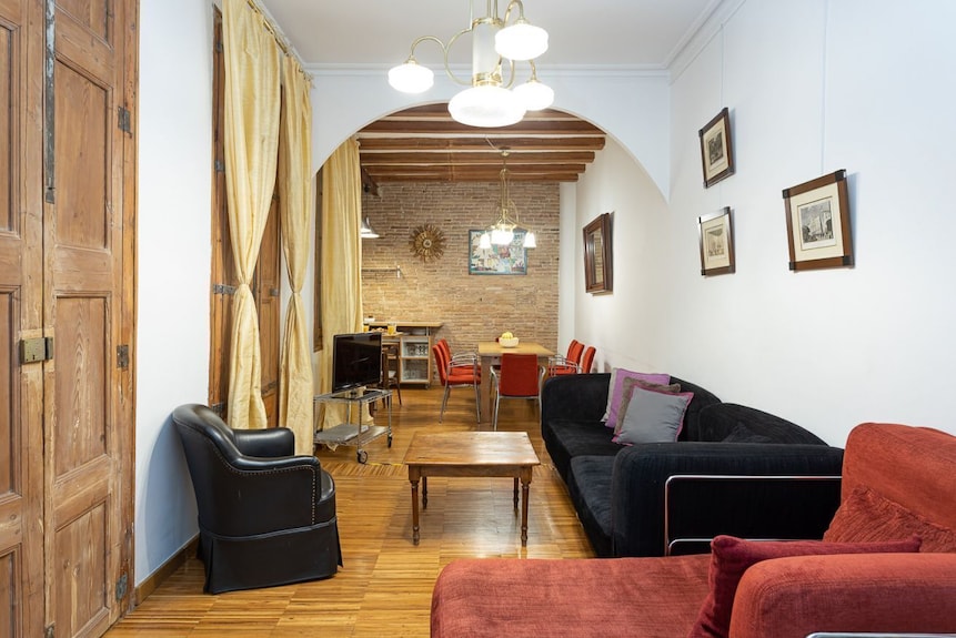 Charming Art Nouveau Plaza Catalunya - Barcelona