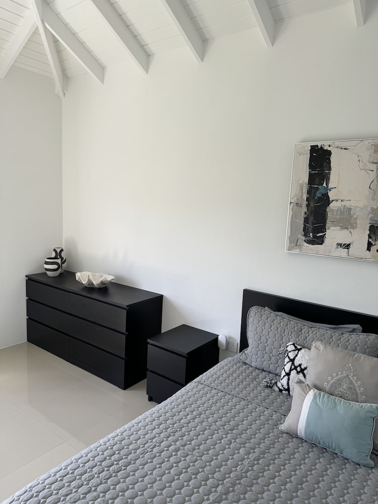 New Luxury Villa In Cap Estate St Lucia Near Golf Course, Beach And Ocean View - Rodney Bay