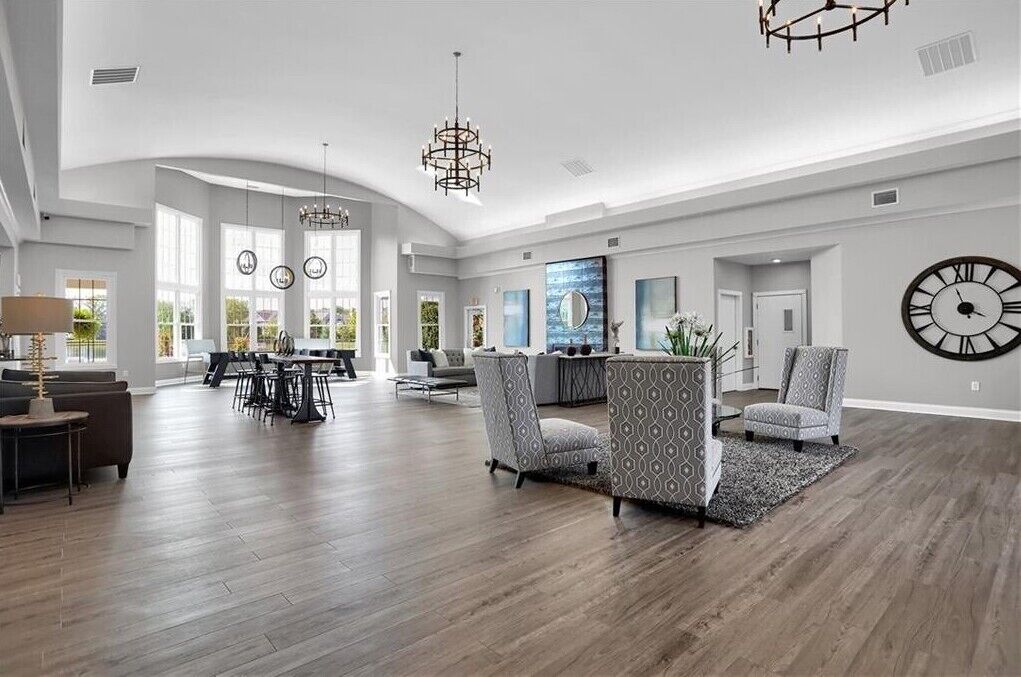 Cozy Condo In Carmel! - Carmel, IN