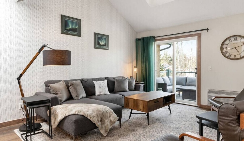 The Grand Peak | Pool | Hot Tub | Fireplace | Gym - Alberta