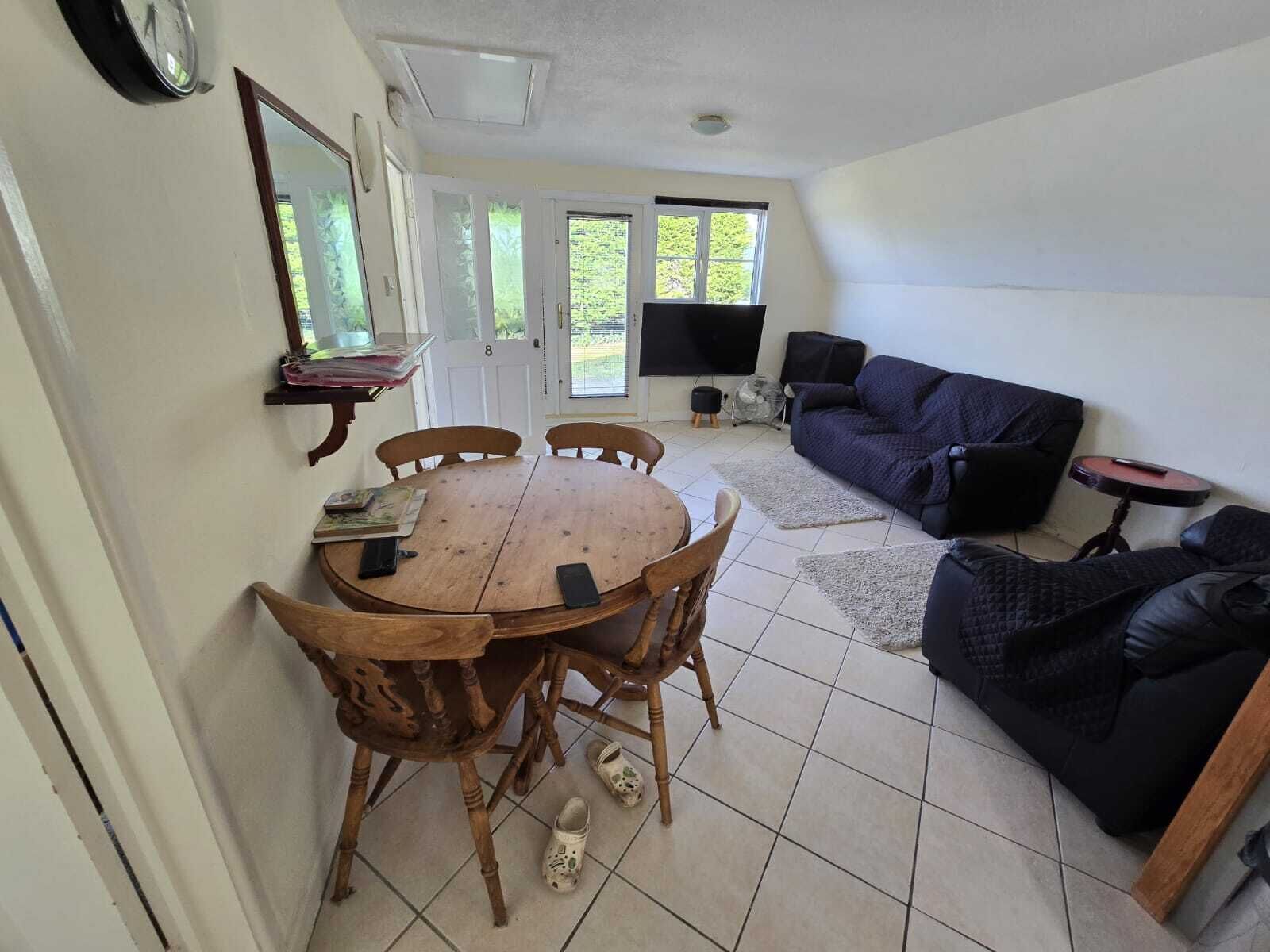 Bude 2 Bed Detached Holiday Lodge  Sleeps 5, Kilkhampton Cornwall  Dog Welcome . - Devon