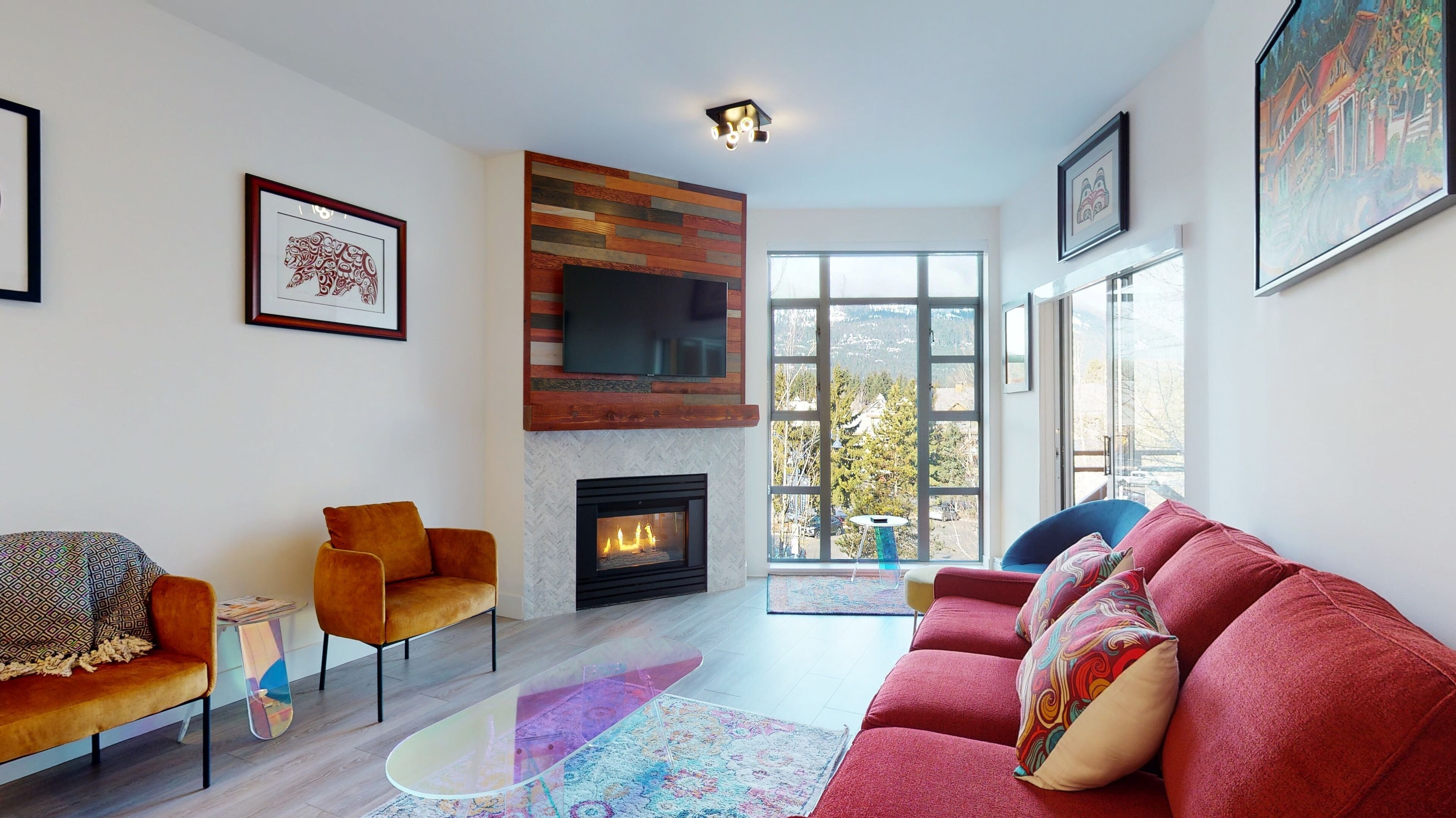 Unique 2 Bed 2 Bath Condo In Marketplace Lodge - Whistler Blackcomb