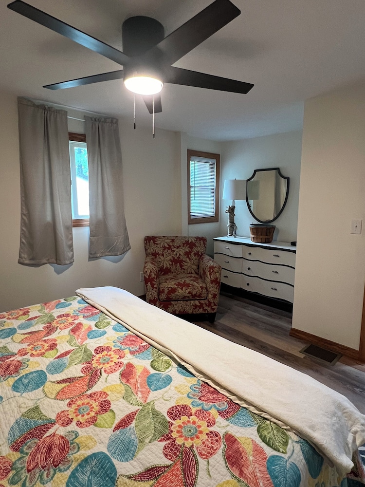 Rivers Nest -Unique Stay - Lake Erie, PA