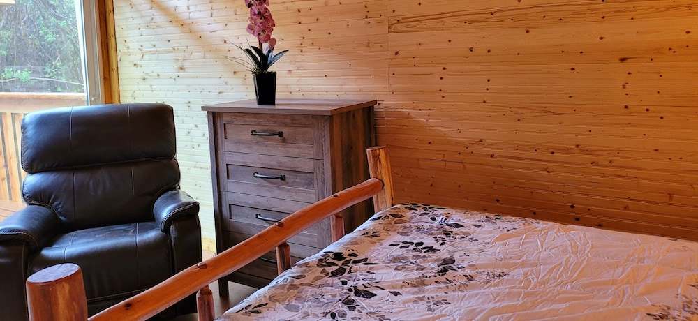 Exotic Family Getaway Private Eco Log Cabin Near Volcano Park - Hawaii