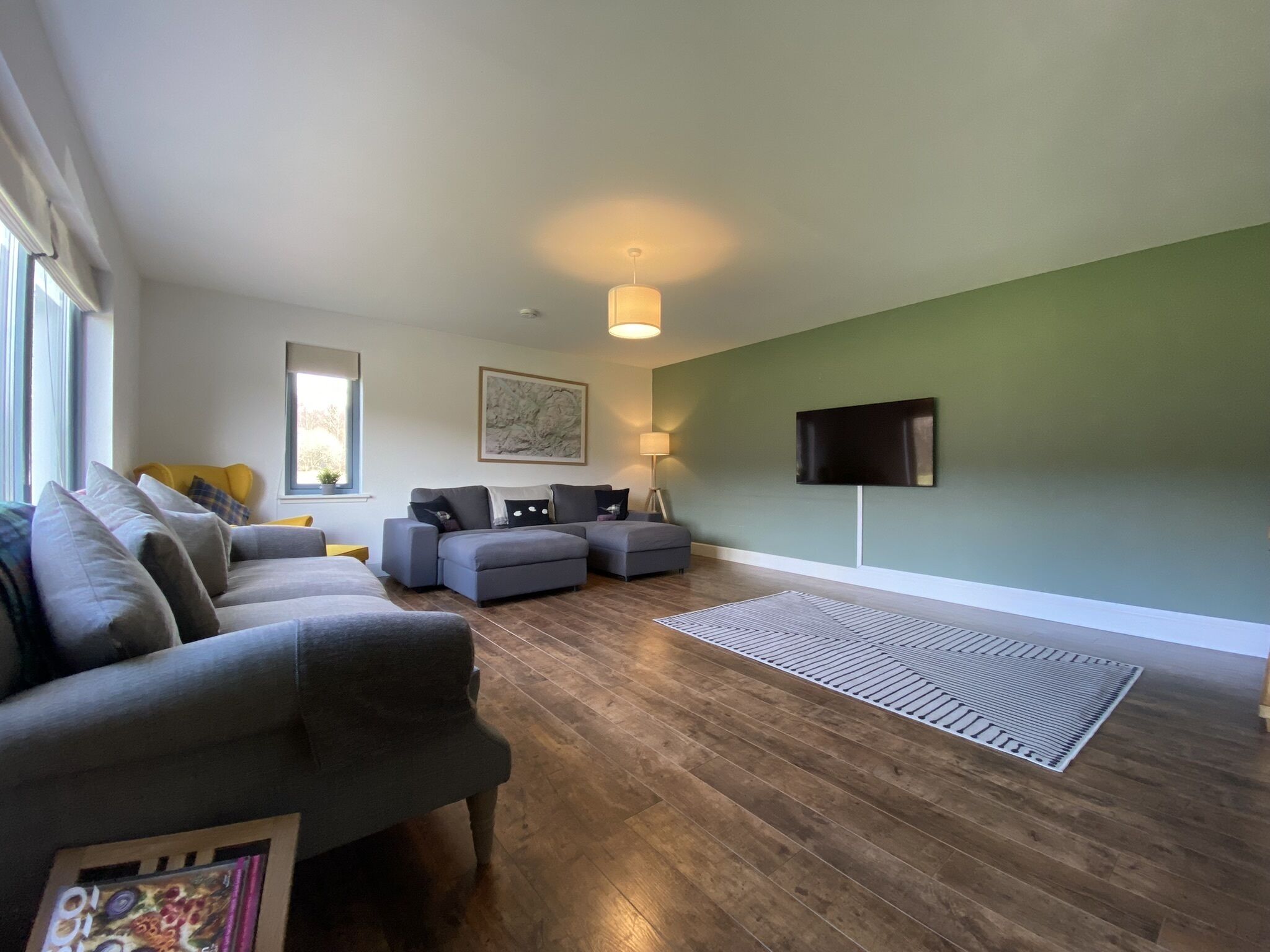 Highland Hideaway - Loch Glass