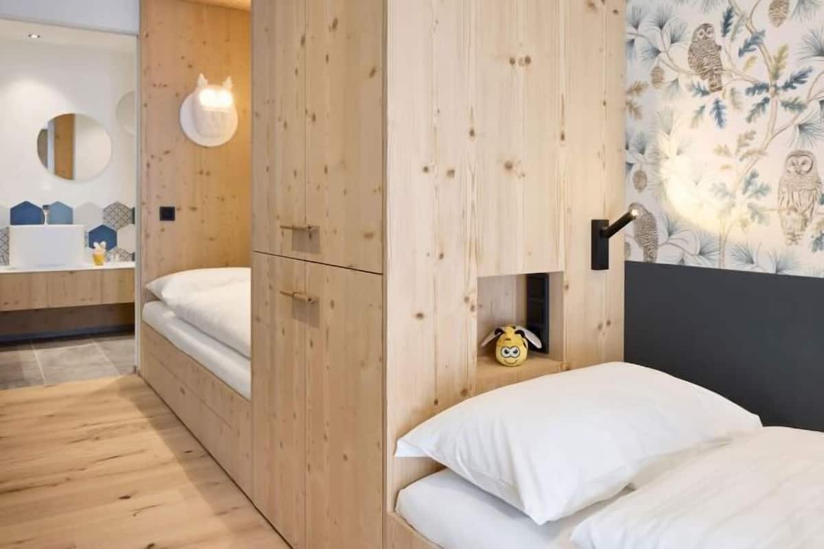 1 quarto, roupa hipoalergénica, cofre no quarto, Wi-fi grátis