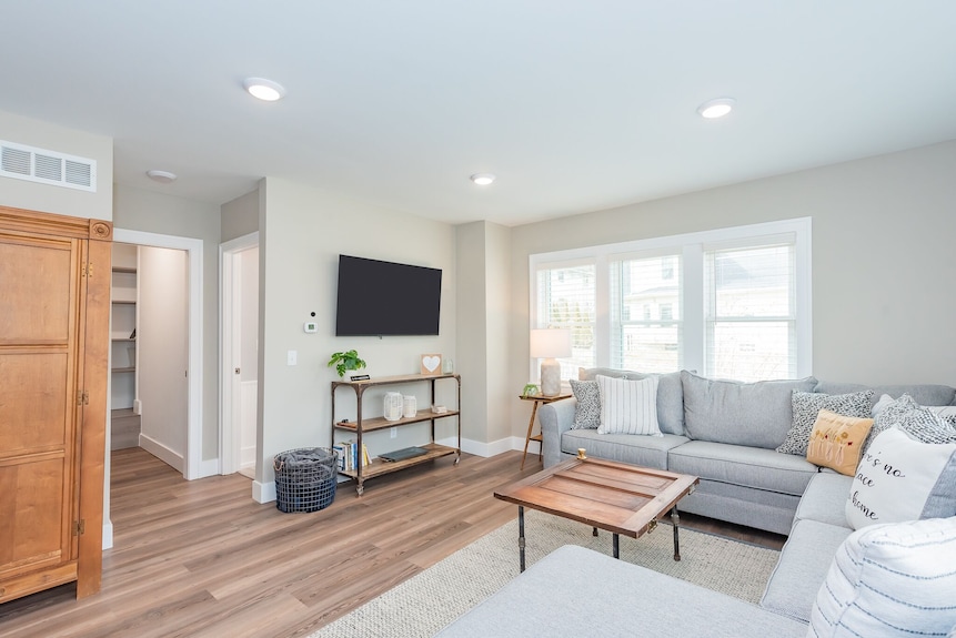 5-star Reviews, Remodeled & Centrally Located! One Of The Best Properties In Gh! - Grand Haven State Park, Grand Haven