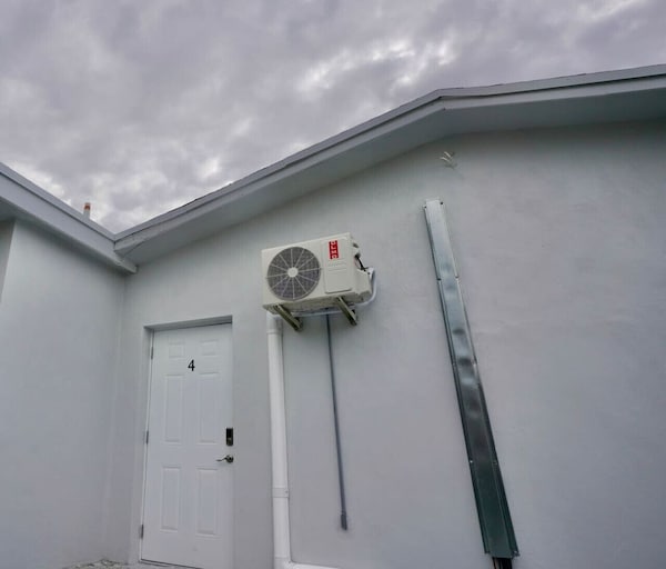 1647 #4 · Kingbed,near Everything In Miami, Beautiful Studio - Miami, FL